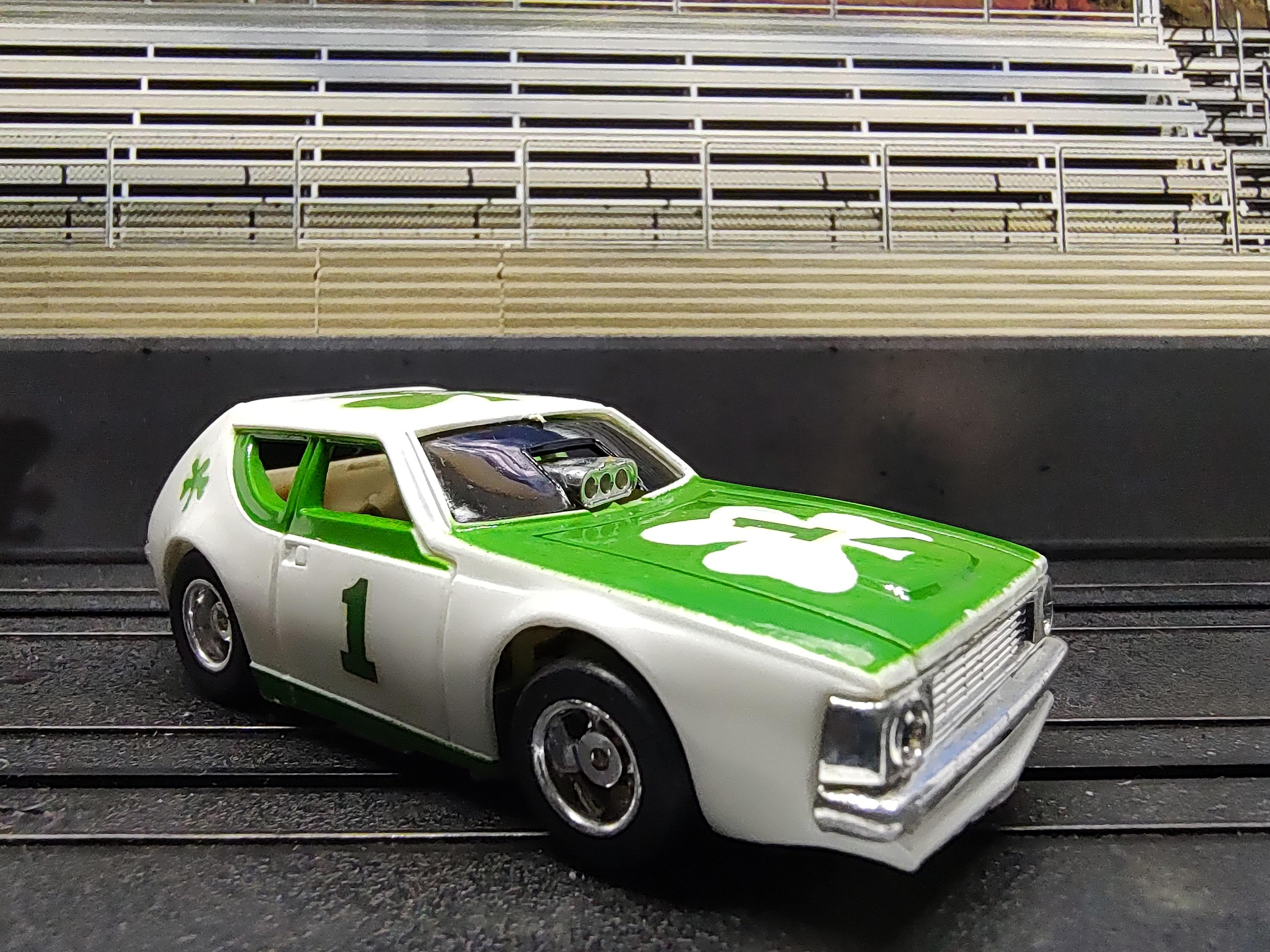 Tyco HP2 #1 Shamrock Super Gremlin HO Slot Car (VIDEO) - CTW Auctions ...